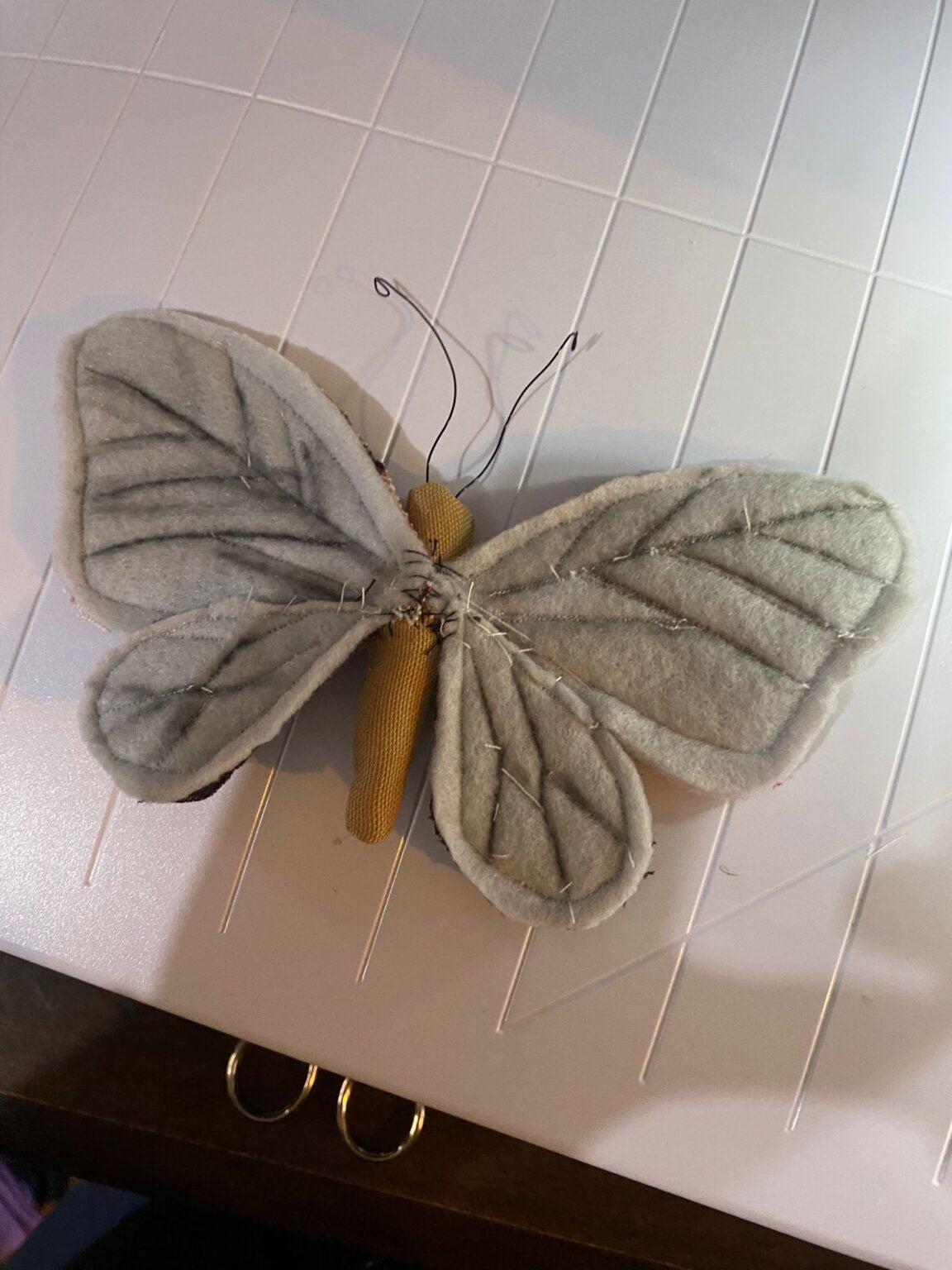 How to Make a Fabric Butterfly | Free Pattern | Small Sewing Project ...